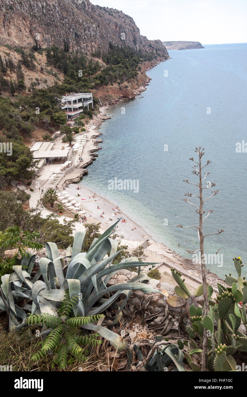 Blu blanc beach nafplio hi-res stock photography and images - Alamy