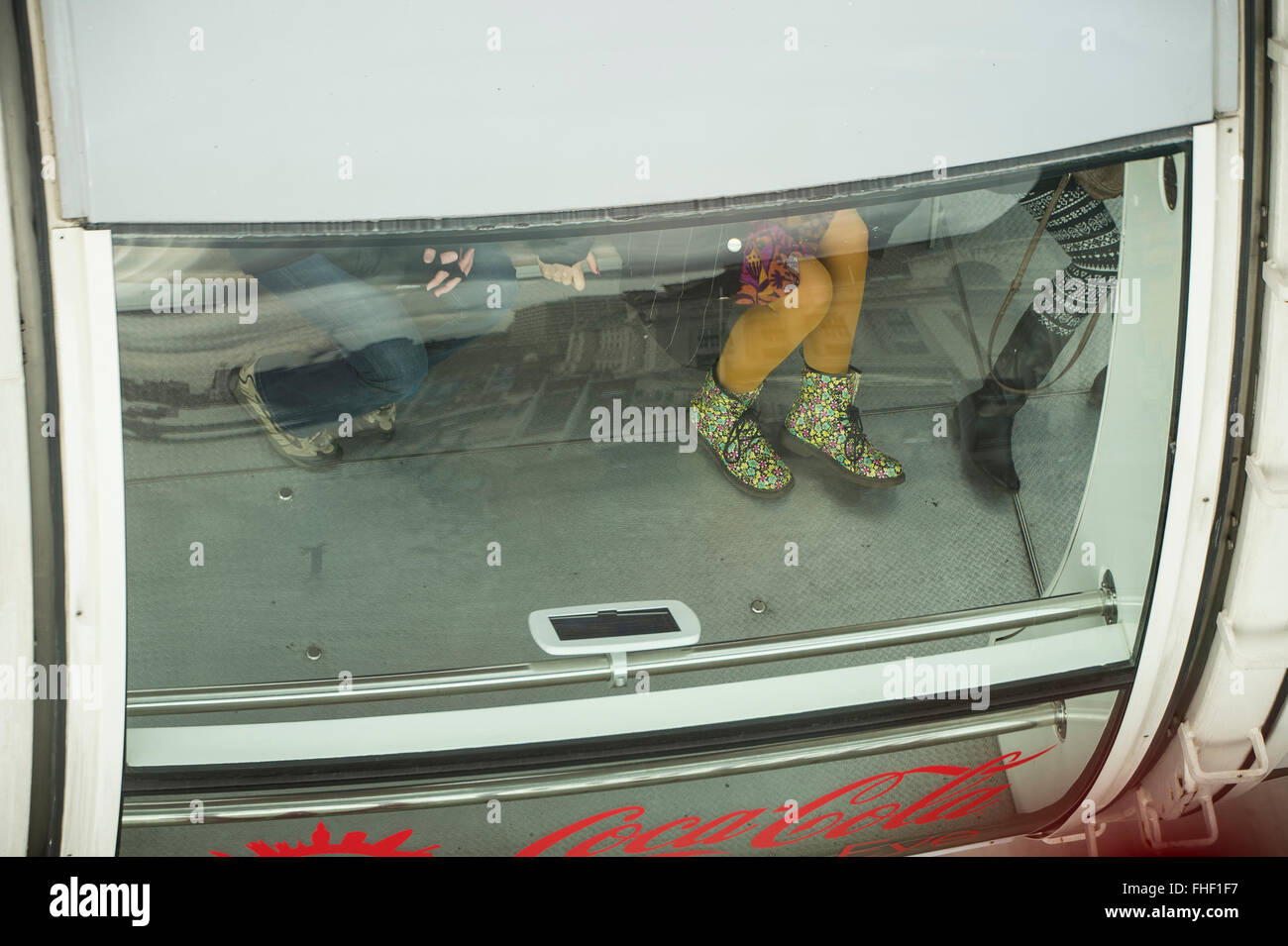 Legs astride hi-res stock photography and images - Alamy