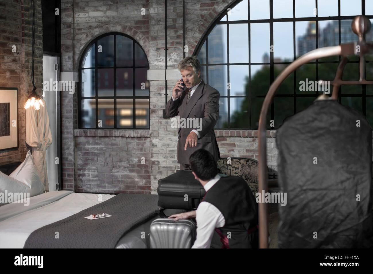 Bell boy hotel hi-res stock photography and images - Alamy