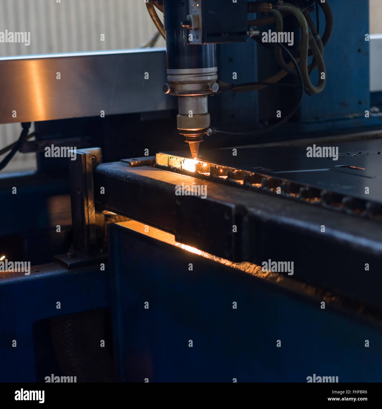 Laser cutting pattern hi-res stock photography and images - Alamy