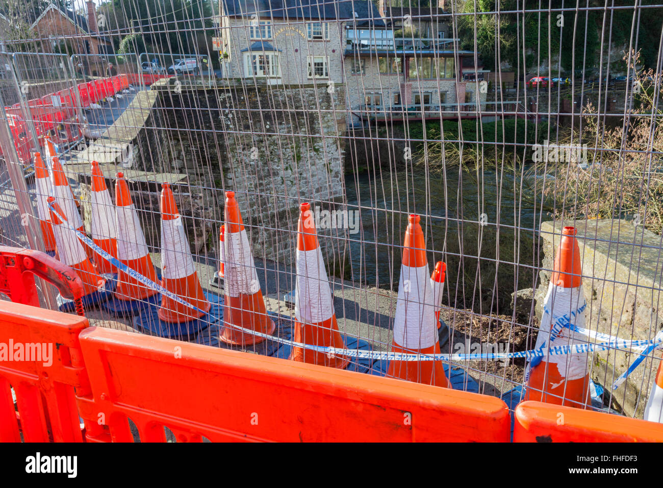Roadworks on Ludford Bridge, Ludlow, Shropshire, England, UK Stock ...
