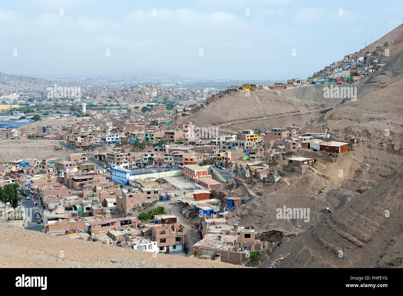 Peru slum peru poverty hi-res stock photography and images - Alamy