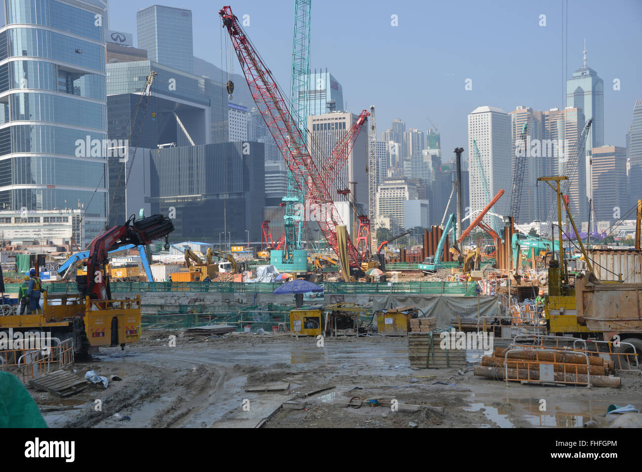 Hong kong building construction site hi-res stock photography and ...