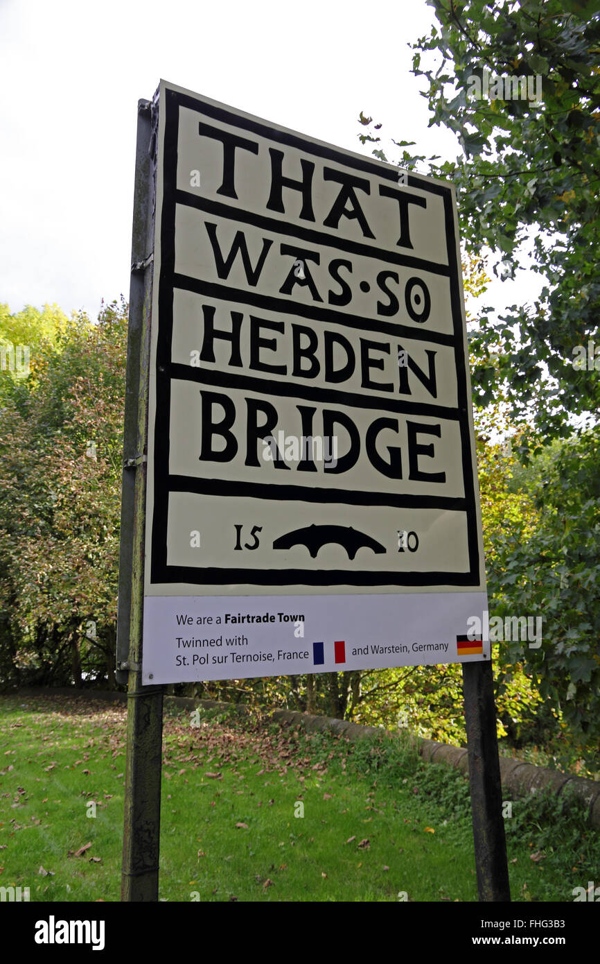 Leaving town sign hi-res stock photography and images - Alamy