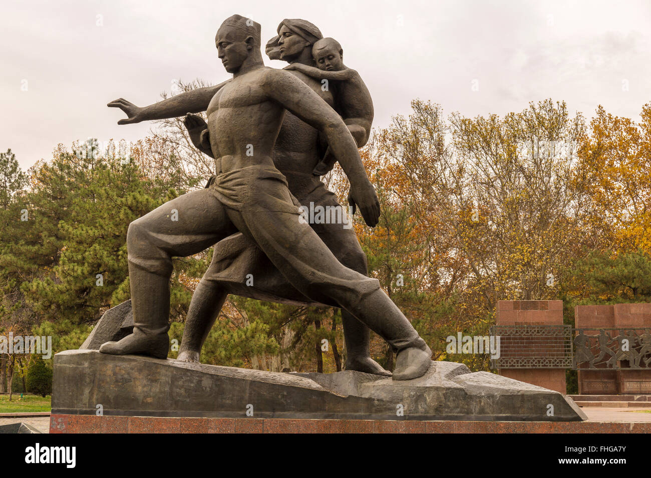 The Courage Monument; symbolising the strength of Tashkent citizens ...