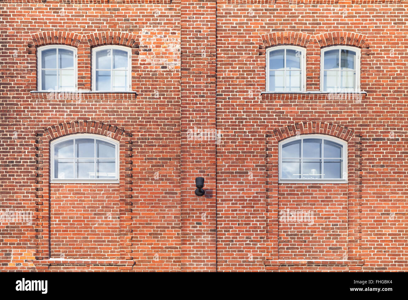 Glass brick wall texture hi-res stock photography and images - Alamy