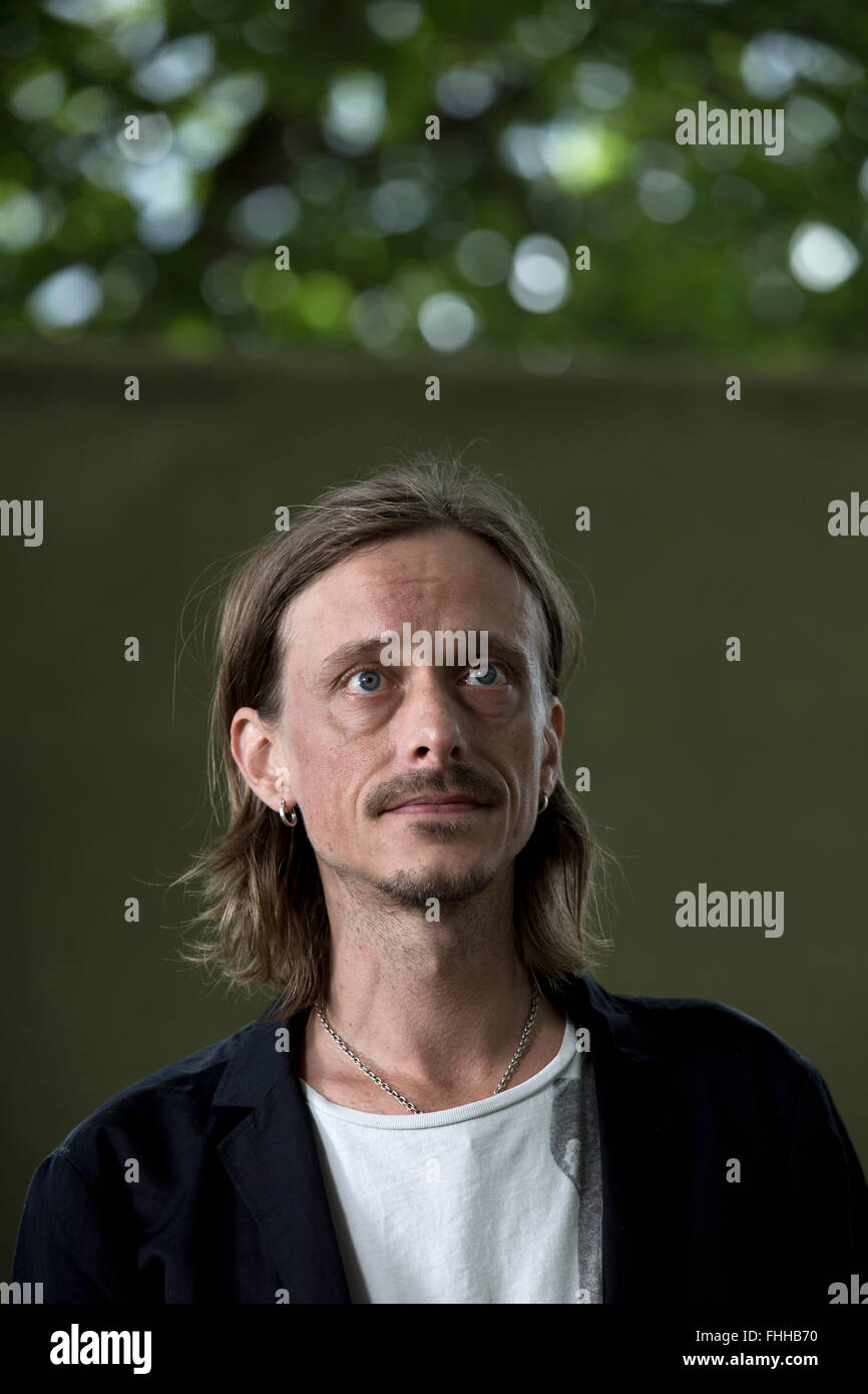 Mackenzie crook hi-res stock photography and images - Alamy