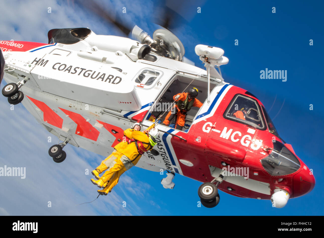 HM Coastguard Rescue Helicopter G-MCGJ on exercise in Cardigan Bay off ...