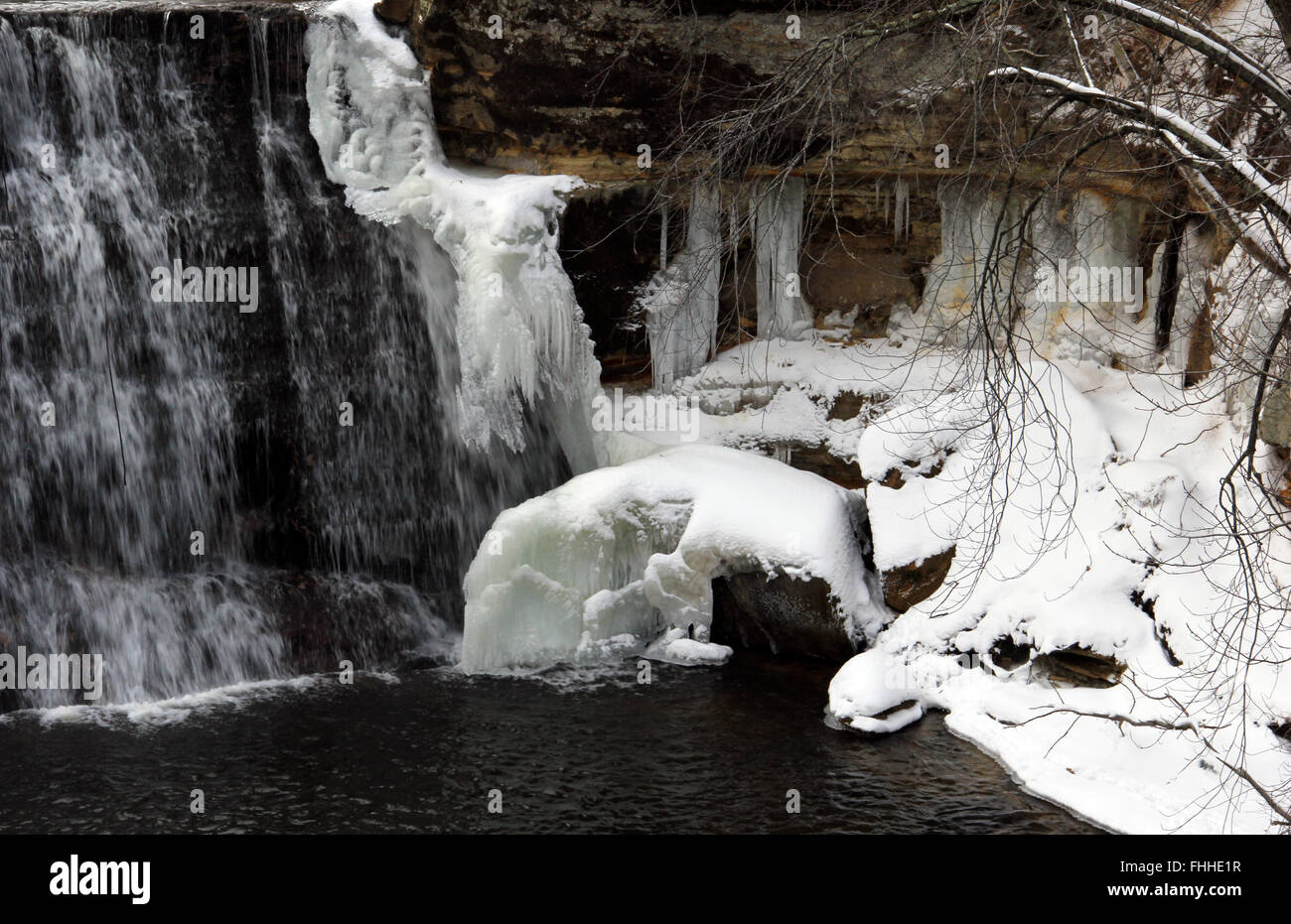 Ice waterfall frozen hi-res stock photography and images - Alamy