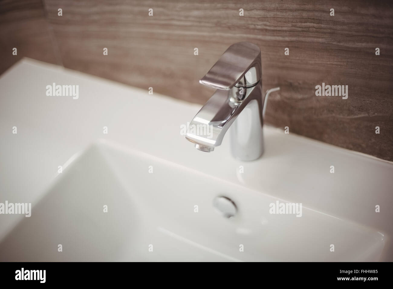 White sink in a bathroom Stock Photo - Alamy