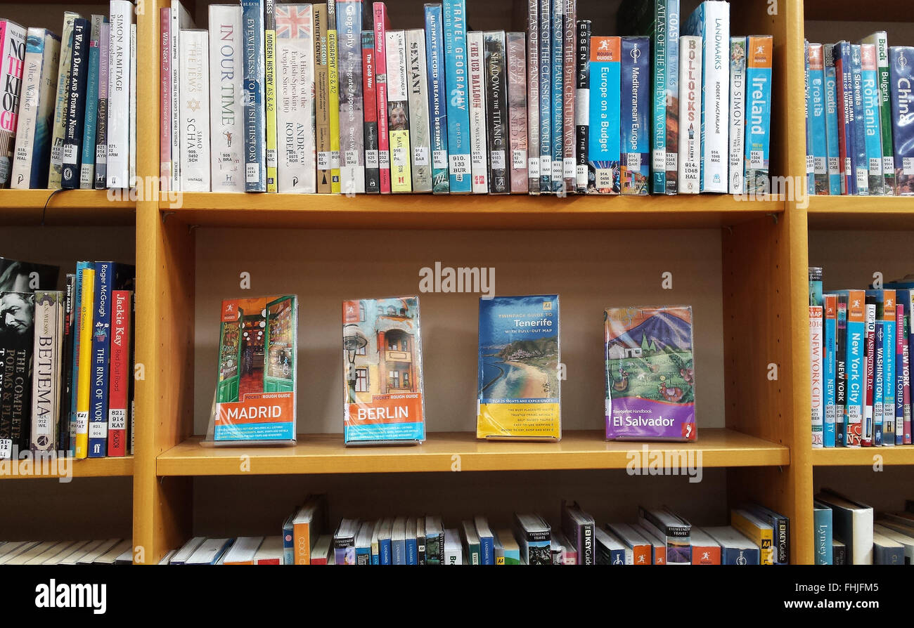 Book shelves reading material hi-res stock photography and images - Alamy