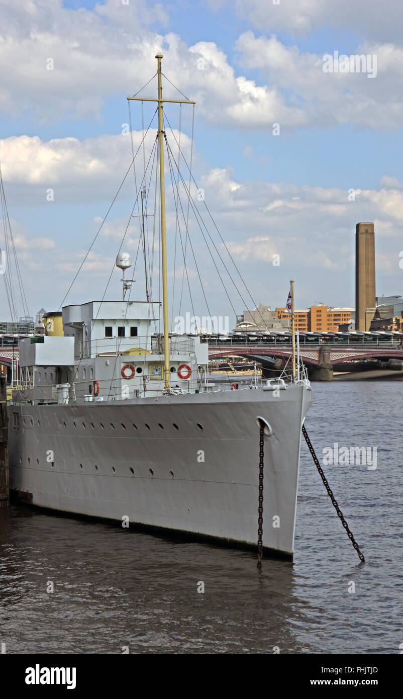 London Embankment Wellington Ship Moored Stock Photo - Alamy