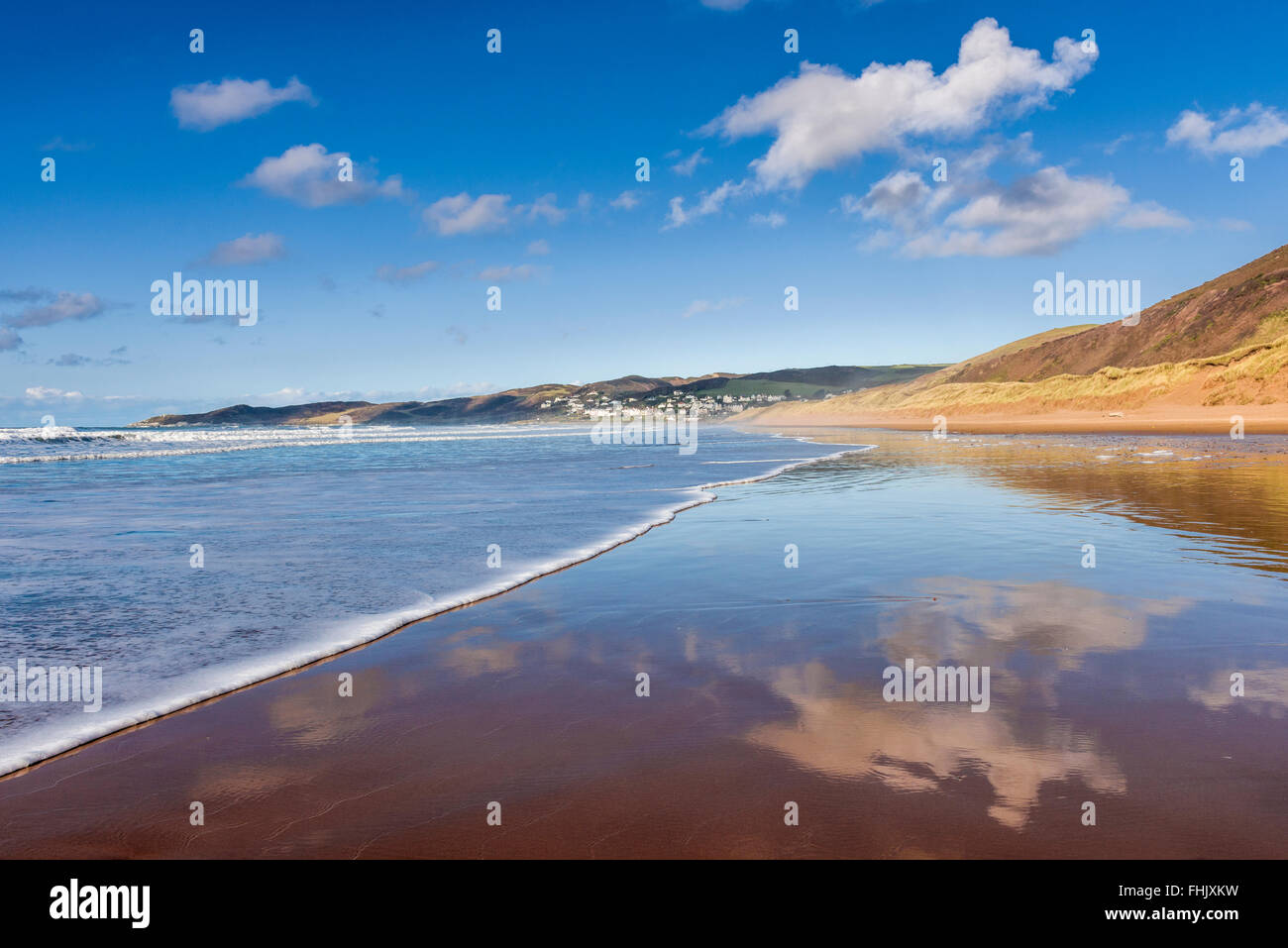Woolacombe Sands beach and Morte Point and Woolacombe in the distance ...