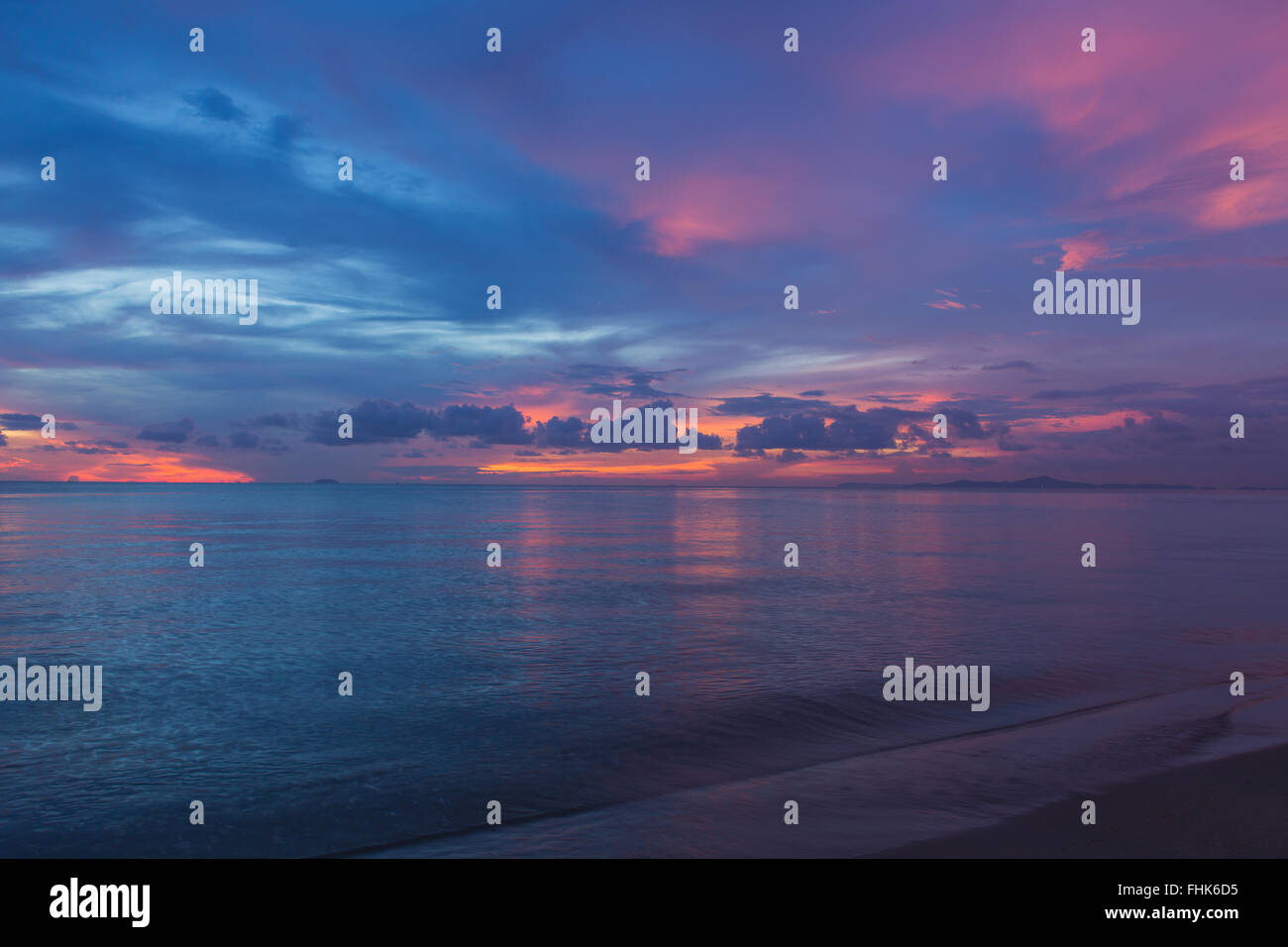 Amazing blue with pink sunset. Sea and sky Stock Photo - Alamy
