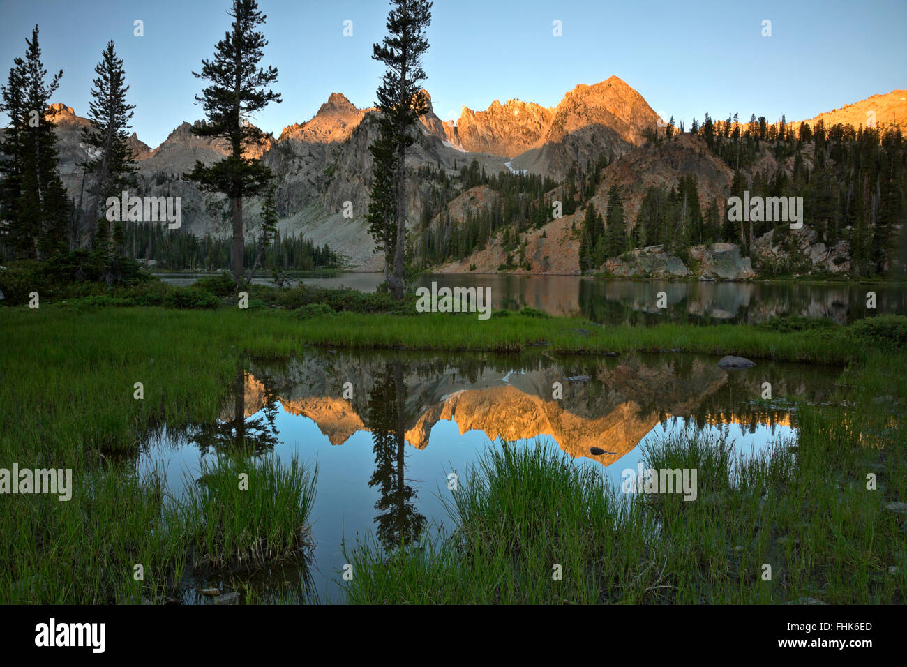 ID00442-00...IDAHO - Early morning at Alice Lake in the Sawtooth ...