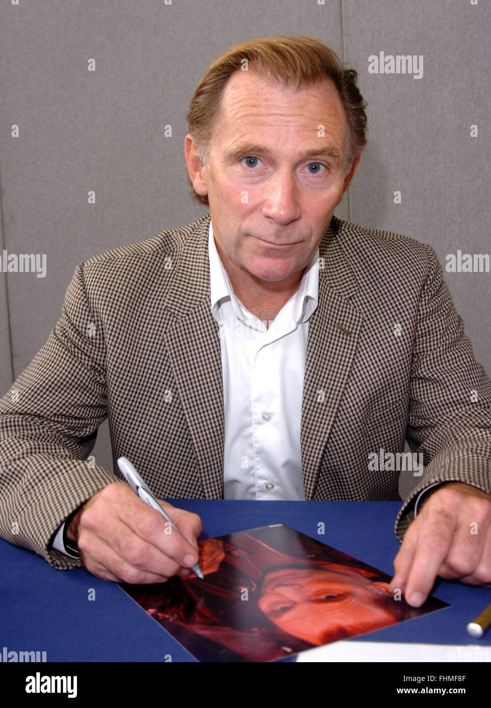 Danny Webb at collectormania 14 milton keyens Stock Photo - Alamy