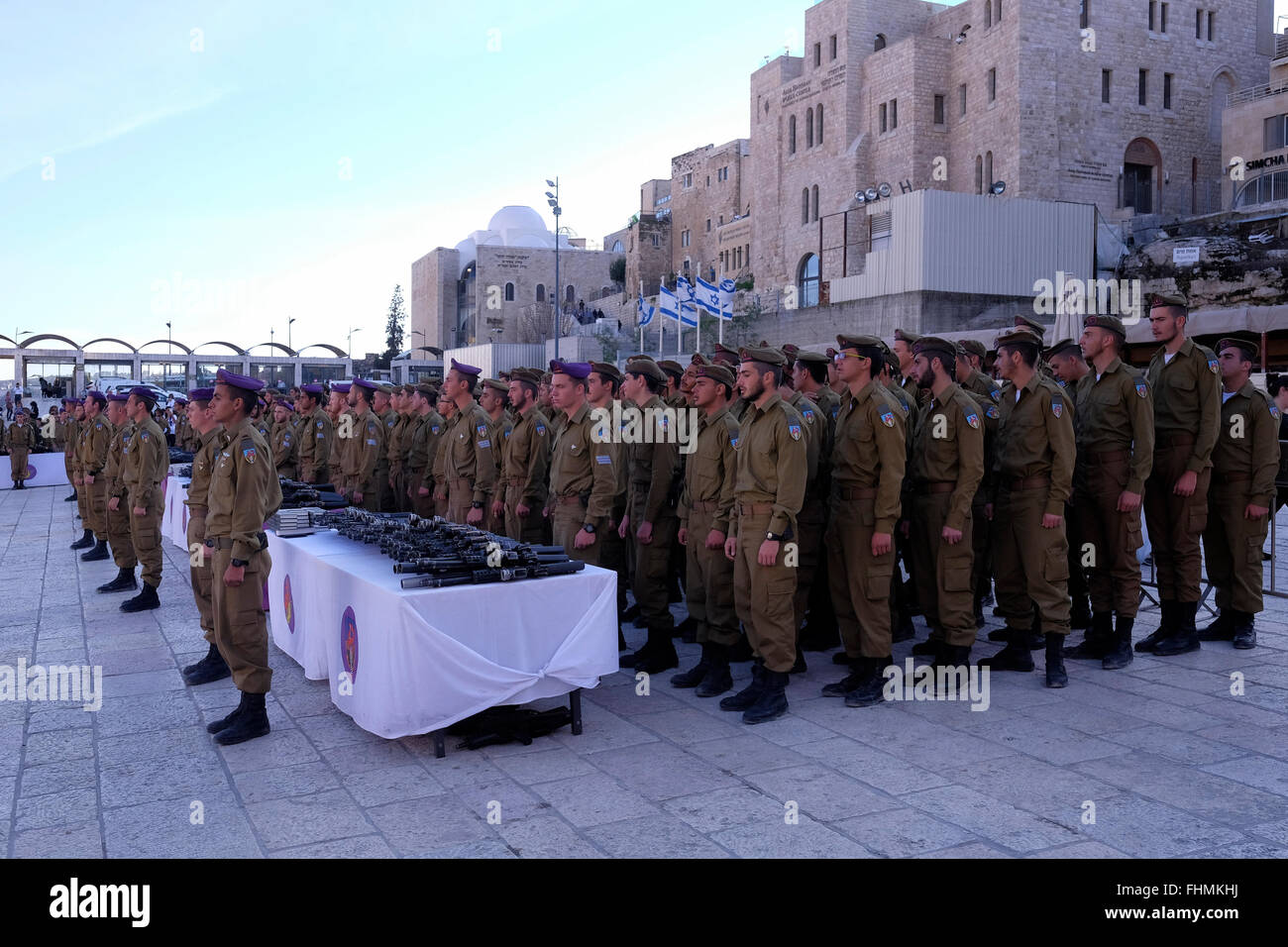 Israeli soldiers from the 84th "Givati" infantry Brigade take part in a ...