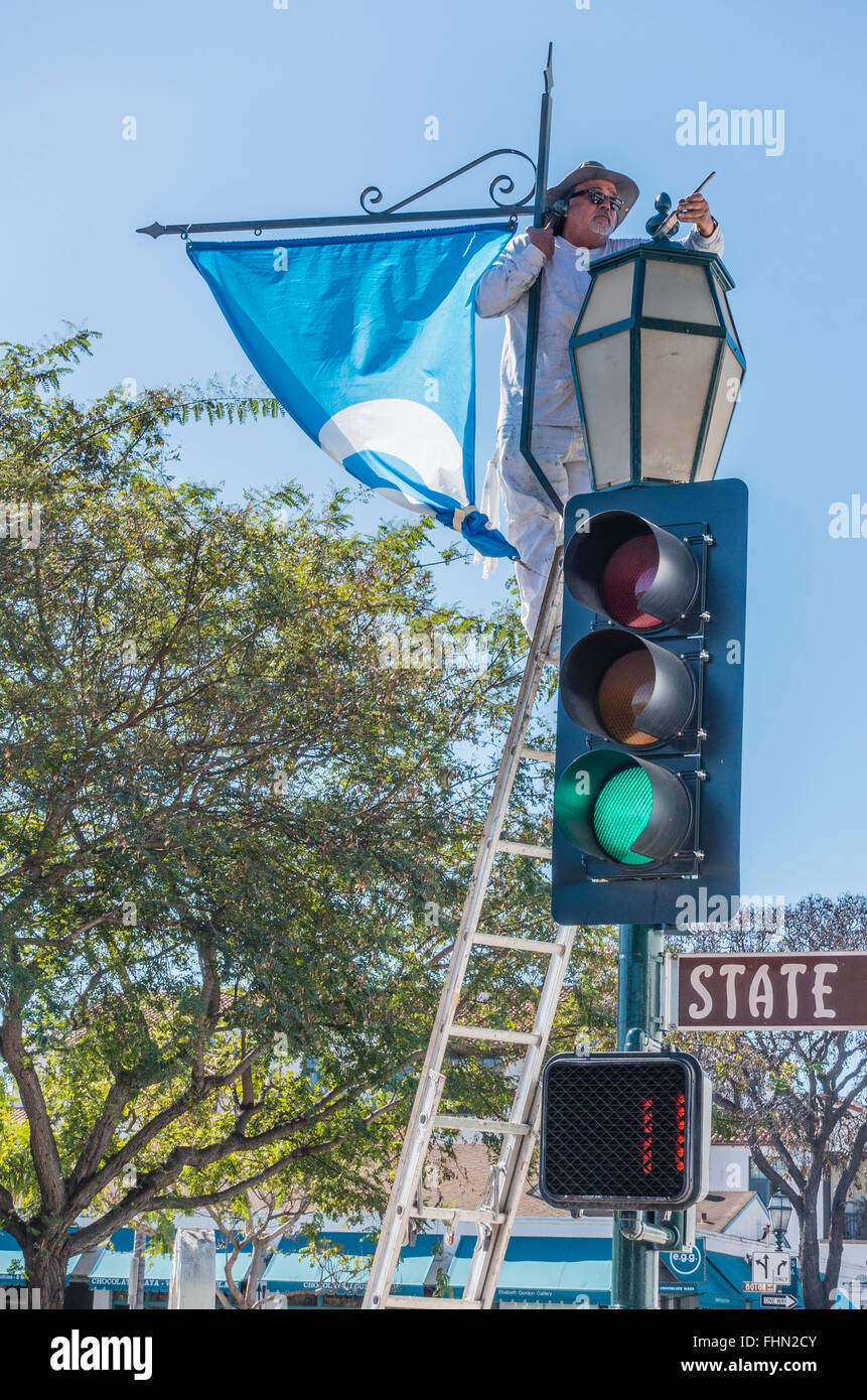 Light pole ladder hi-res stock photography and images - Alamy