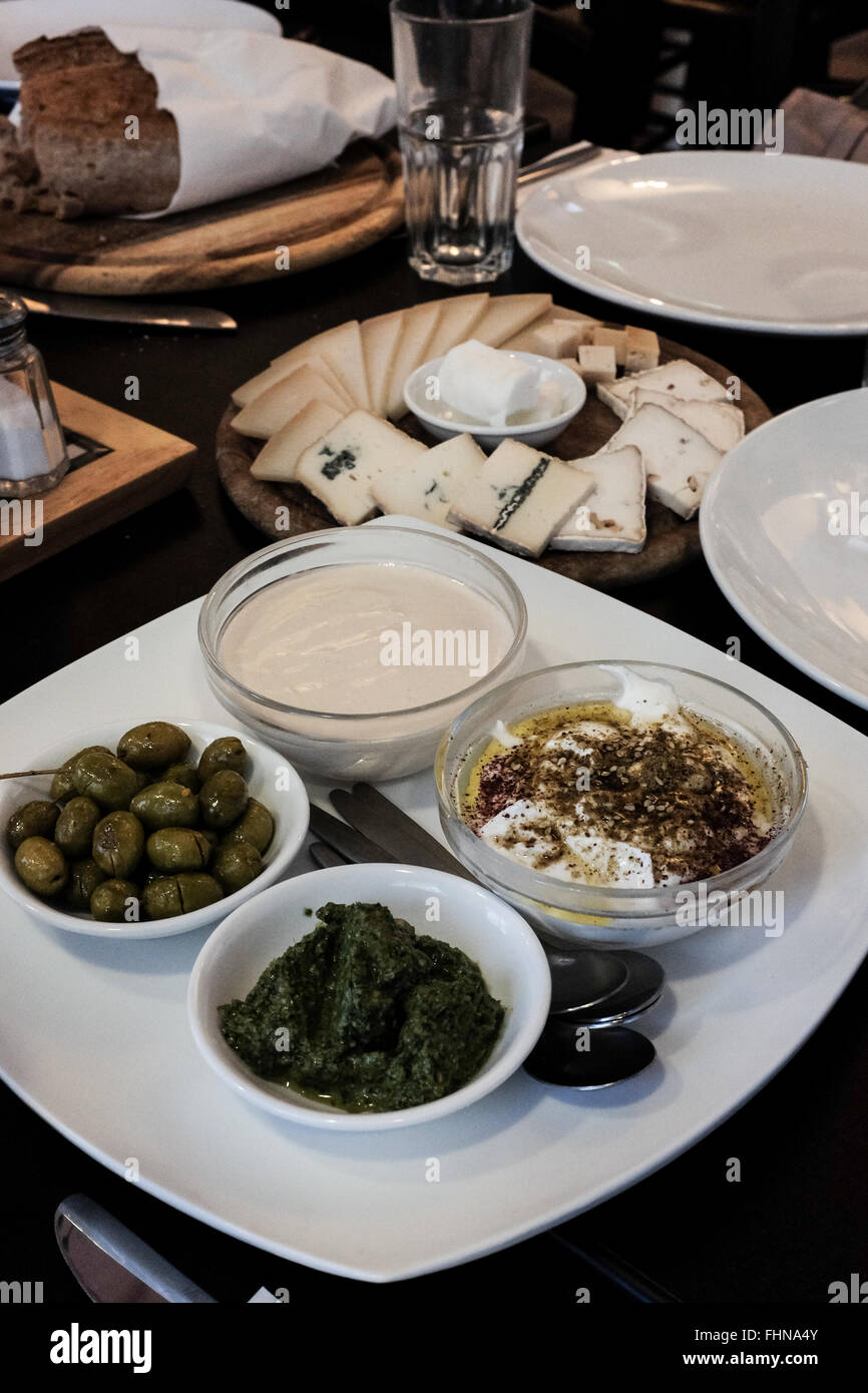 Shomrat hi-res stock photography and images - Alamy