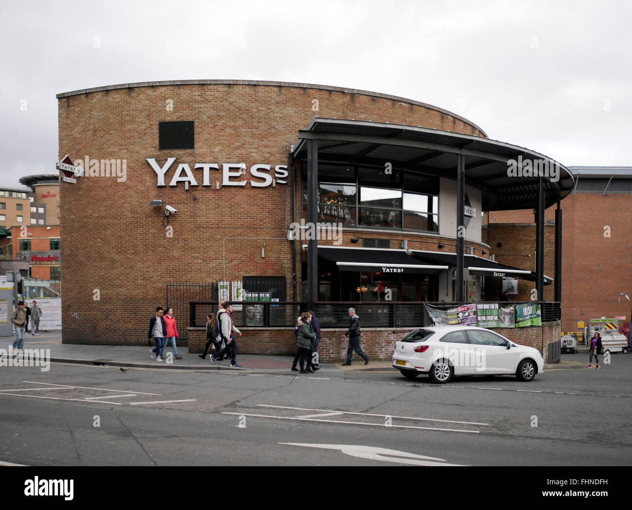 Yates pub hi-res stock photography and images - Alamy