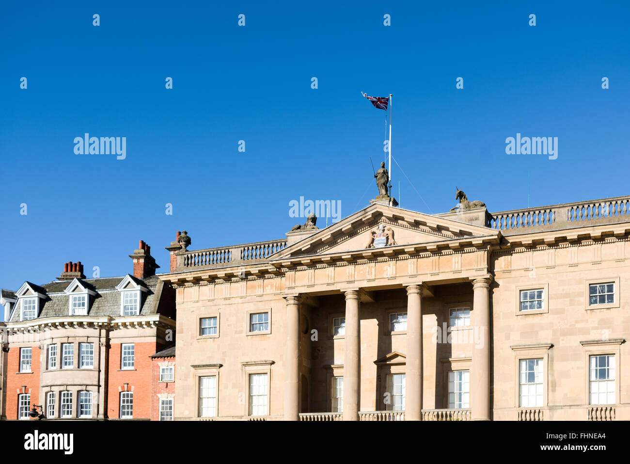 Newark-On-Trent,Nottinghamshire Town hall,UK Stock Photo - Alamy