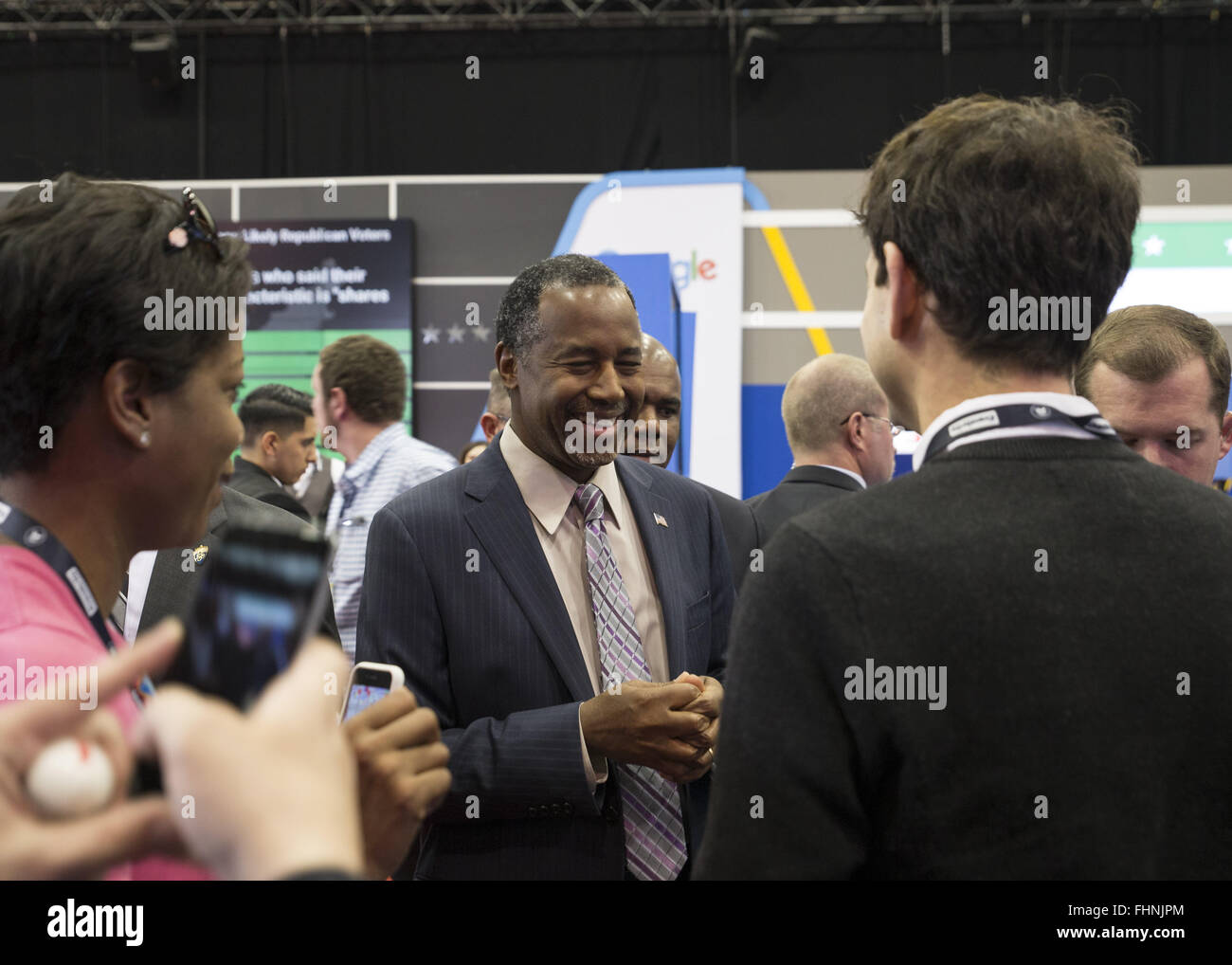 Houston, Texas, USA. 25th Feb, 2016. Dr. BEN CARSON answers questions ...