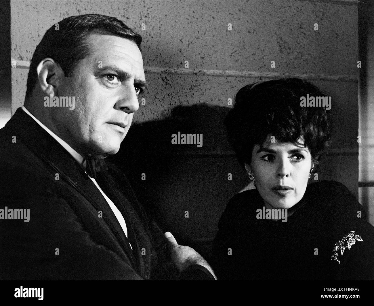 Raymond Burr Perry Mason High Resolution Stock Photography and Images ...