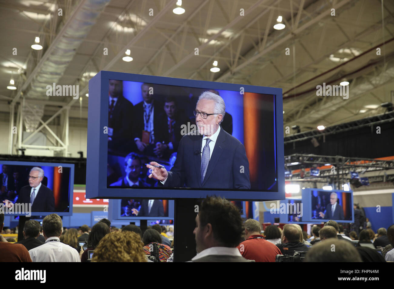 Cnn news anchor hi-res stock photography and images - Alamy