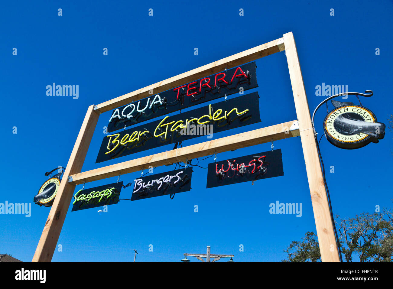 Neon Beer Signs High Resolution Stock Photography and Images - Alamy