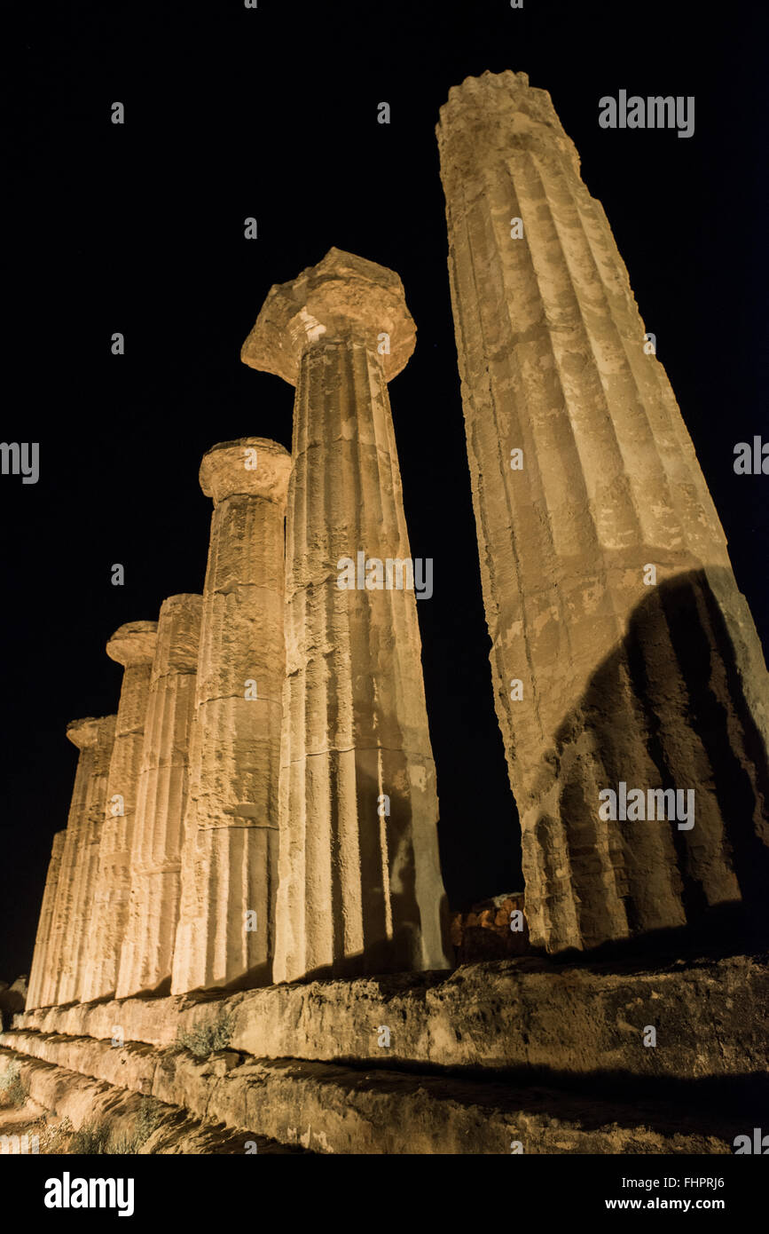 Temples in Agrigento night in Sicily - Italy Stock Photo - Alamy