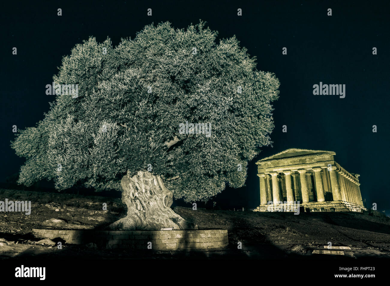 Temples in Agrigento night in Sicily - Italy Stock Photo - Alamy