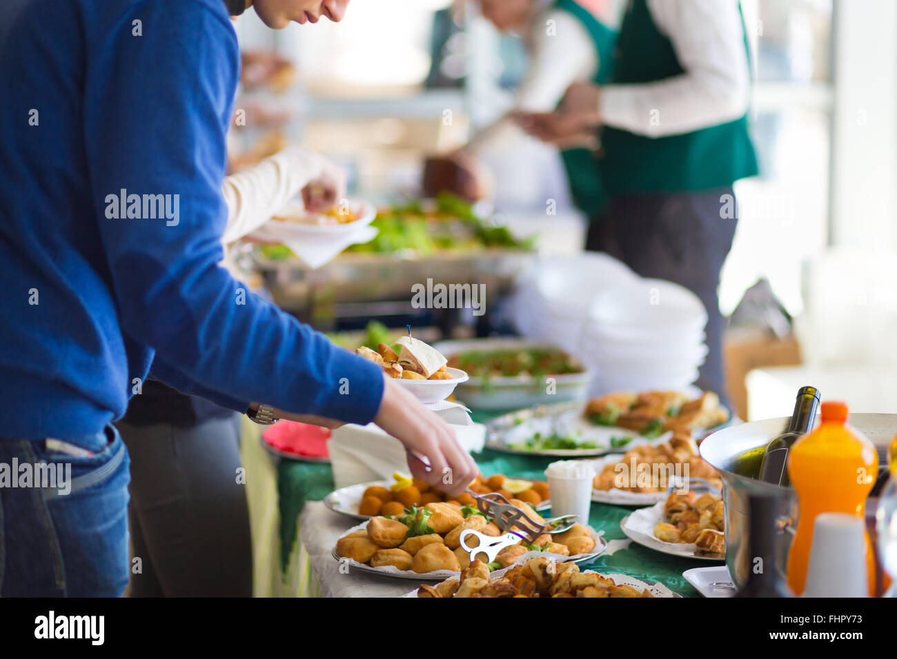 Banquet lunch break at conference meeting Stock Photo - Alamy