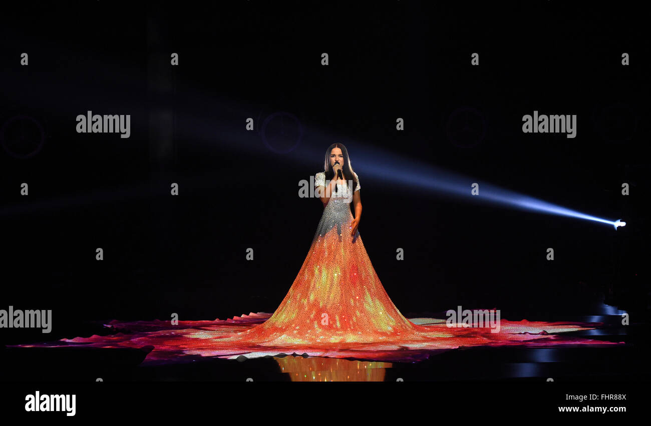 Cologne, Germany. 25th Feb, 2016. Singer Laura Pinski competes for the ...