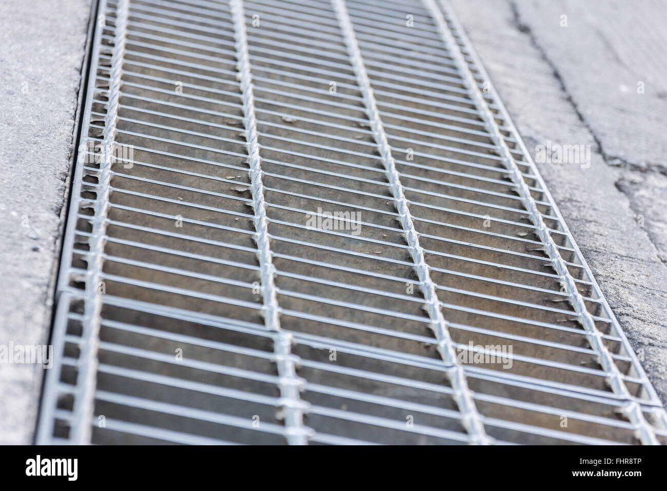 Subway grate hi-res stock photography and images - Alamy