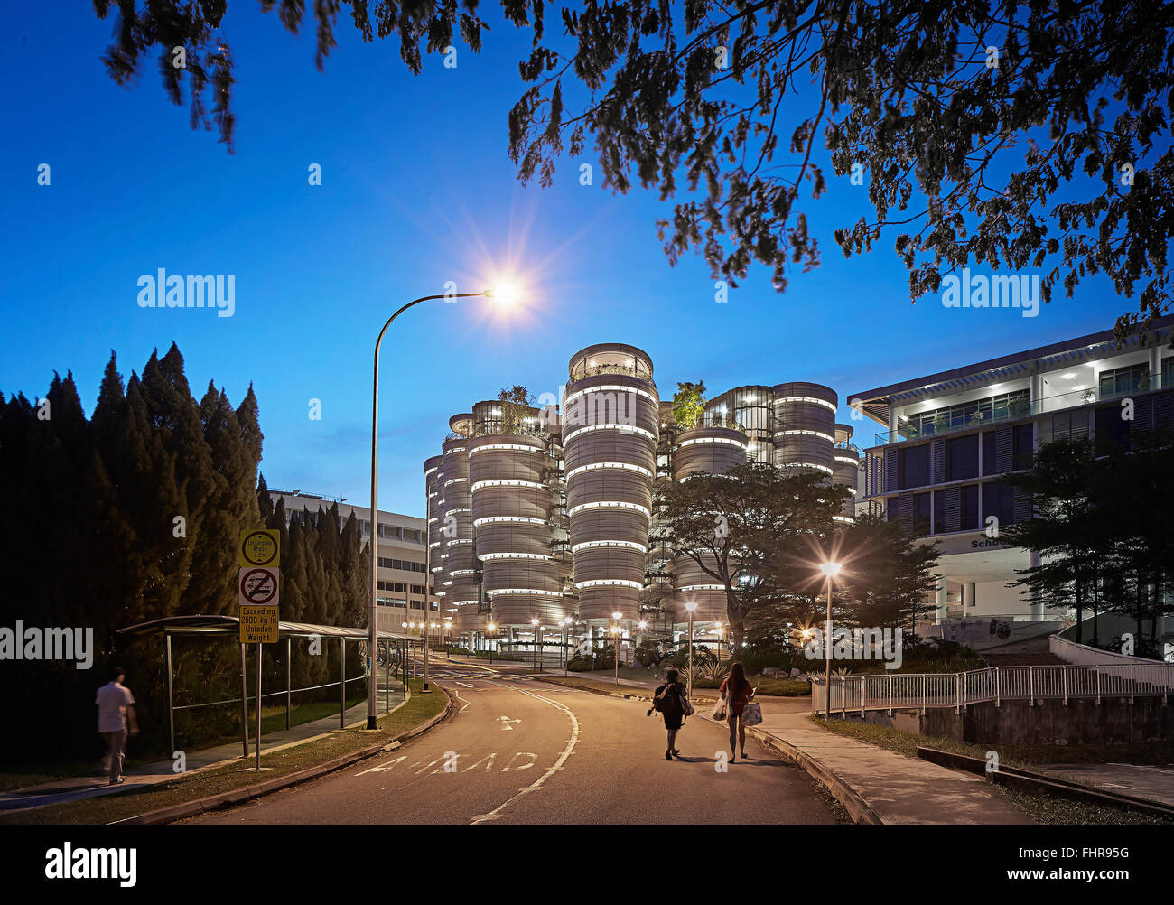 Approaching the NTU Learning Hub at nightNTUNanyang Technological ...