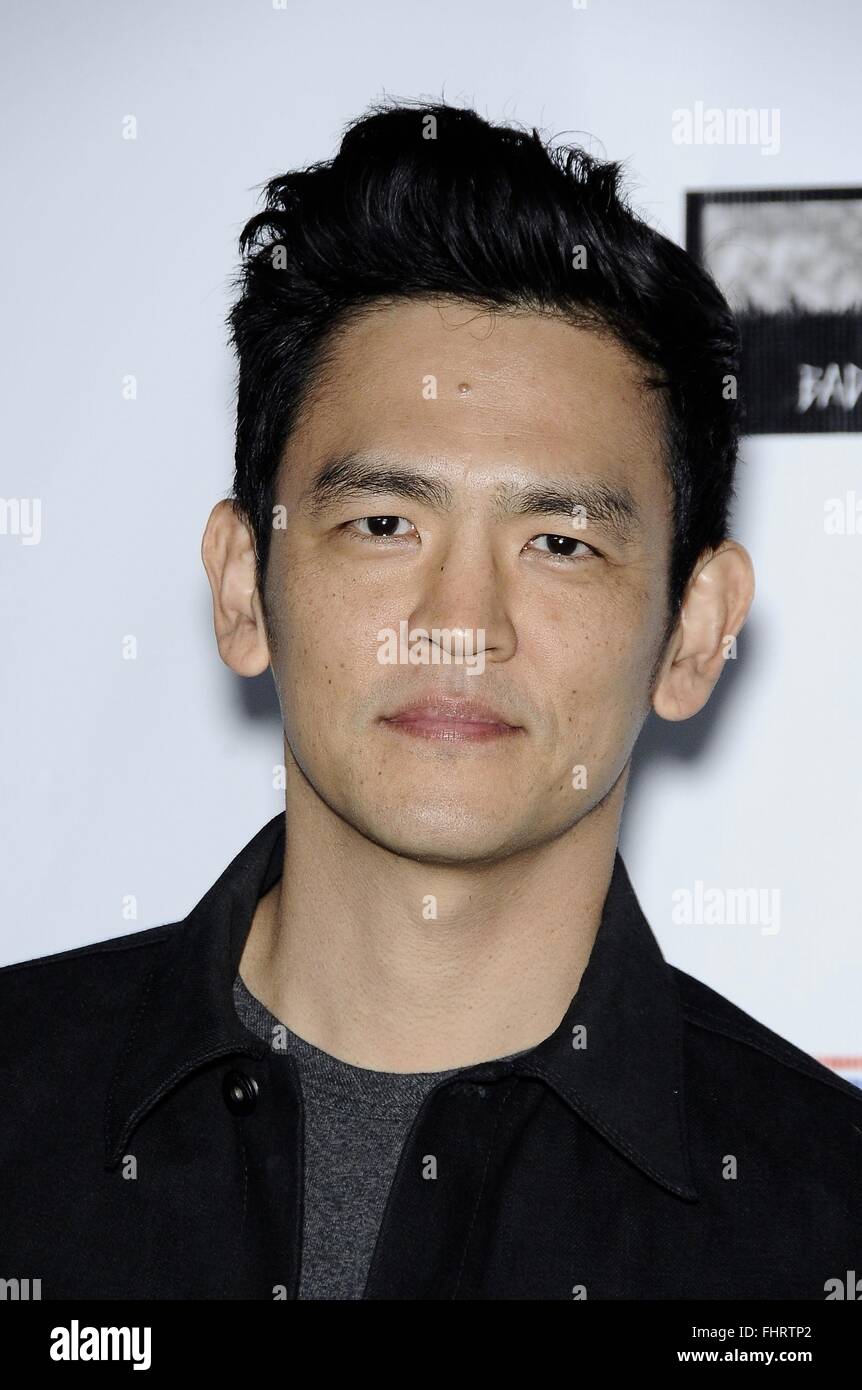 John cho oscar wilde hi-res stock photography and images - Alamy