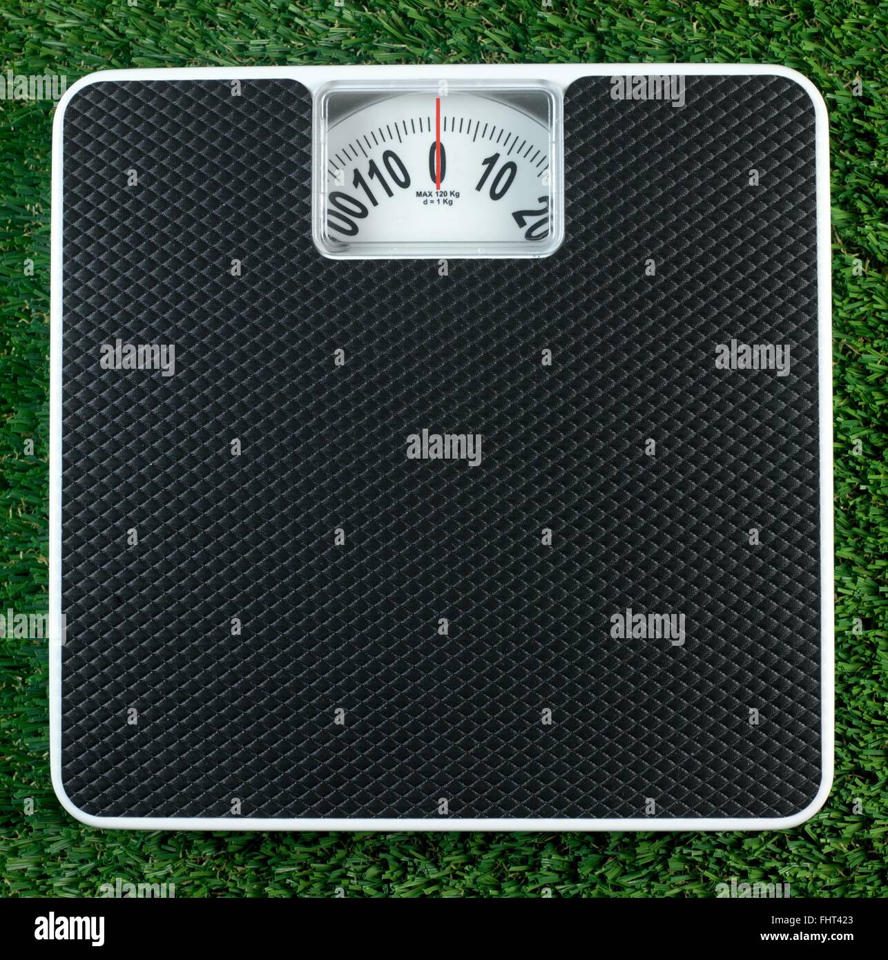Green bathroom scales hi-res stock photography and images - Alamy