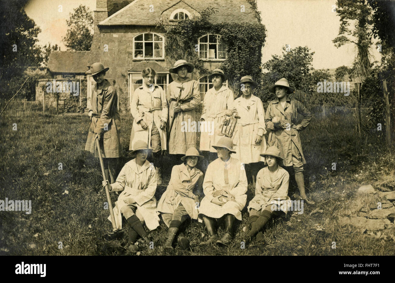 Farm 1920s hi-res stock photography and images - Alamy