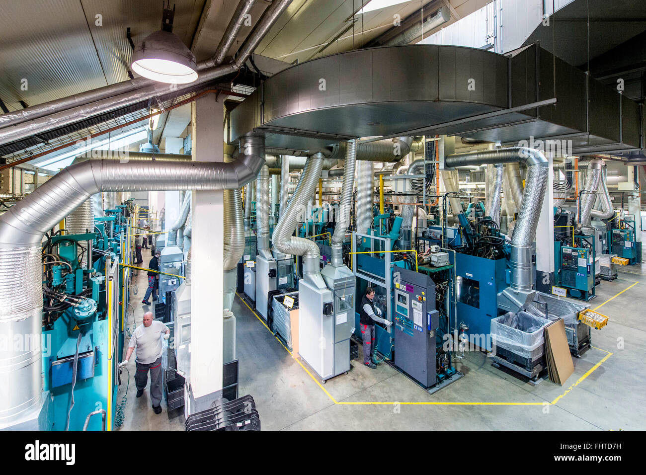 Plant for the production of molded rubber parts for automobiles of ...