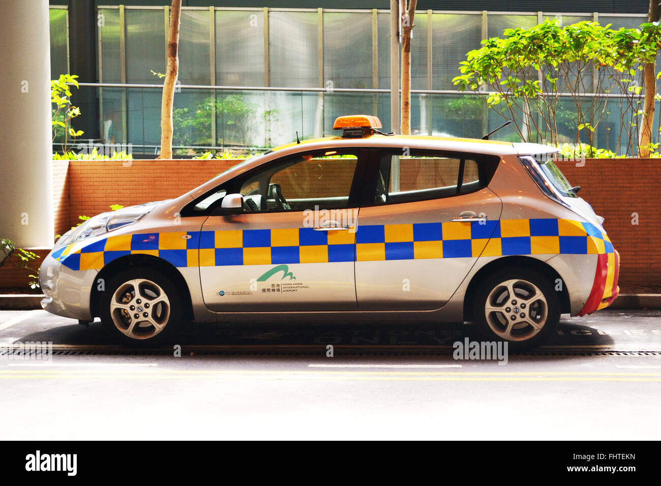 Airport security vehicle hi-res stock photography and images - Alamy