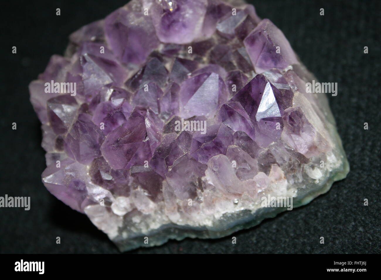 Crystal amethyst hi-res stock photography and images - Alamy