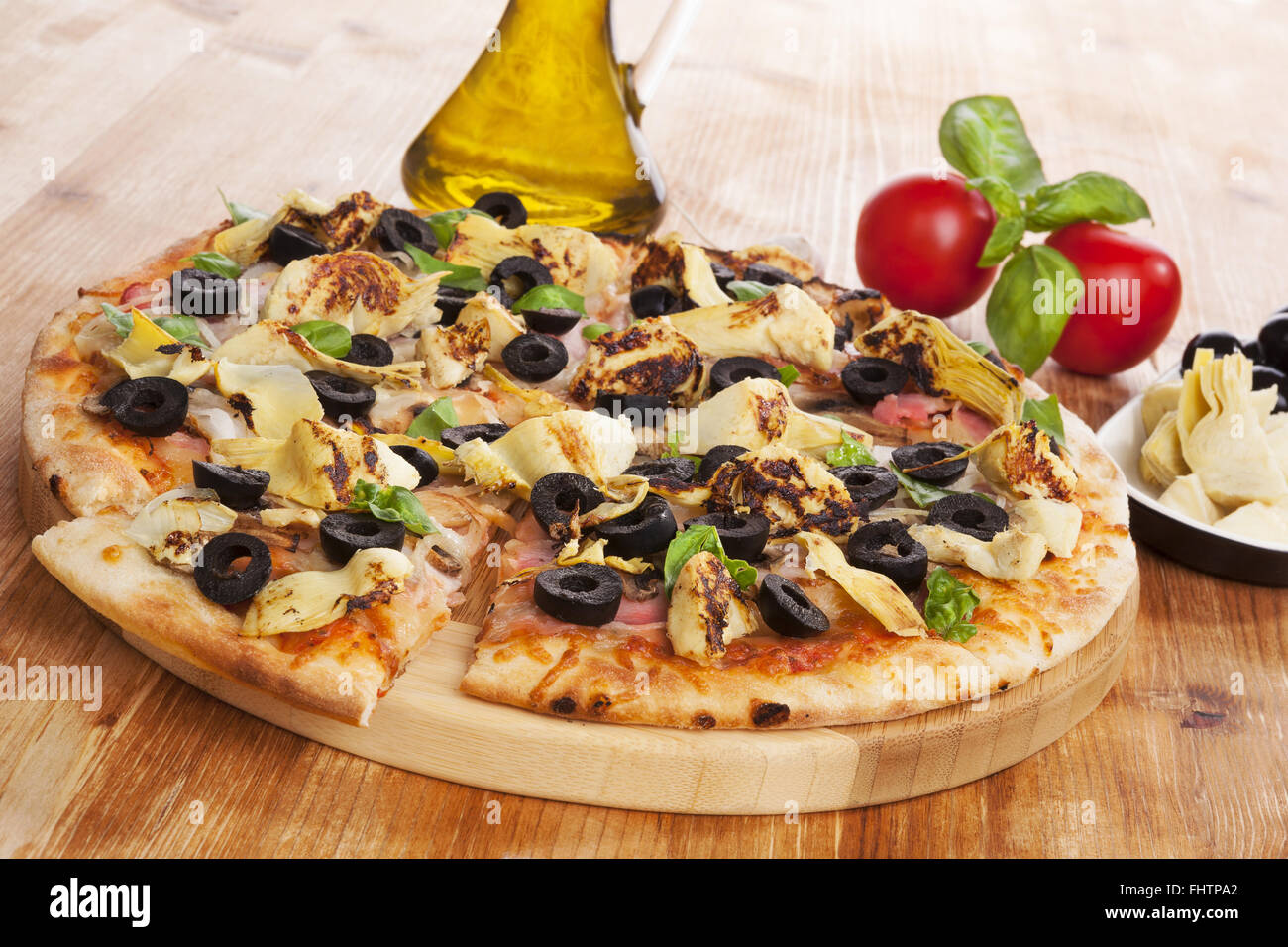 Culinary pizza eating Stock Photo - Alamy