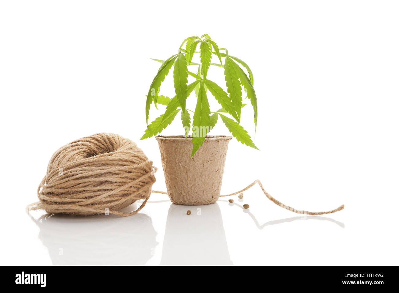Hemp string hi-res stock photography and images - Alamy