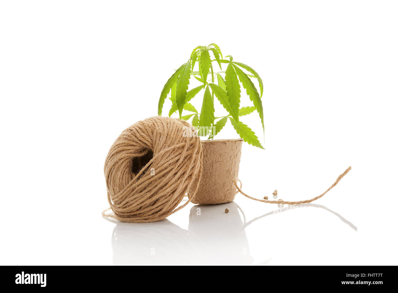 Hemp string hi-res stock photography and images - Alamy