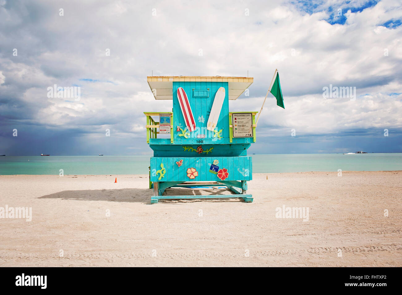 Florida beach lifeguard stand hi-res stock photography and images - Alamy