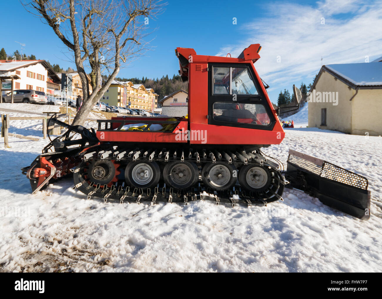 Snowcat parked at the end of a ski slope Stock Photo - Alamy
