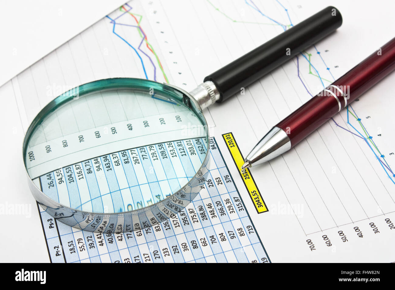 working paper with a diagram Stock Photo - Alamy