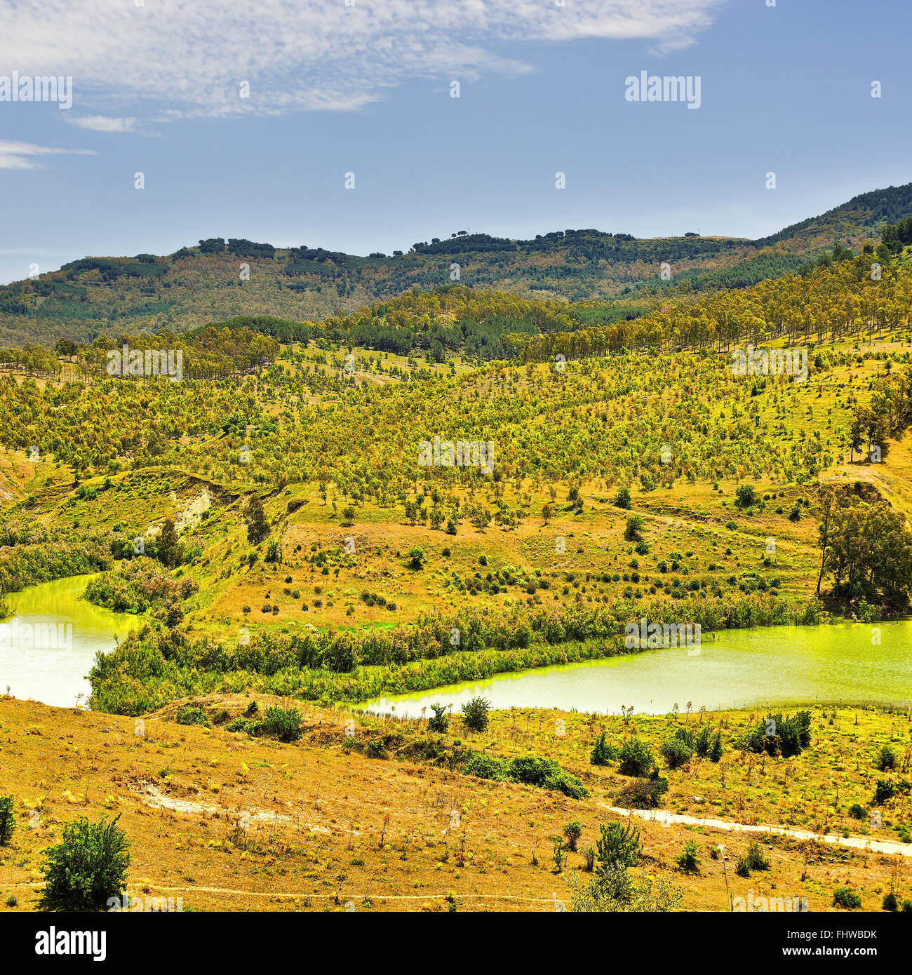 Mount farm lake hi-res stock photography and images - Alamy