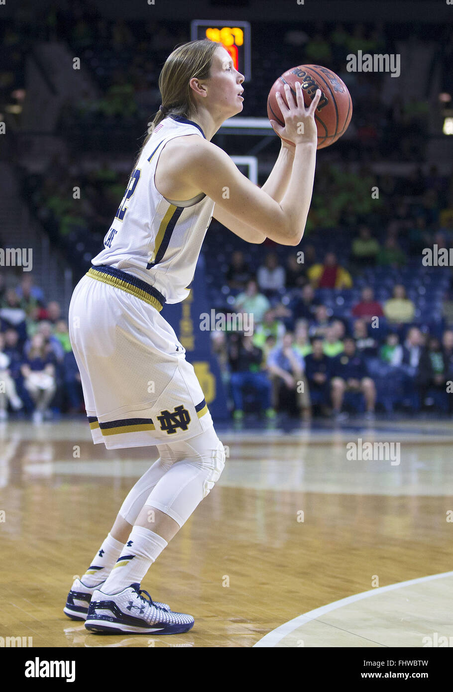 South Bend, Indiana, USA. 25th Feb, 2016. Notre Dame guard Madison ...