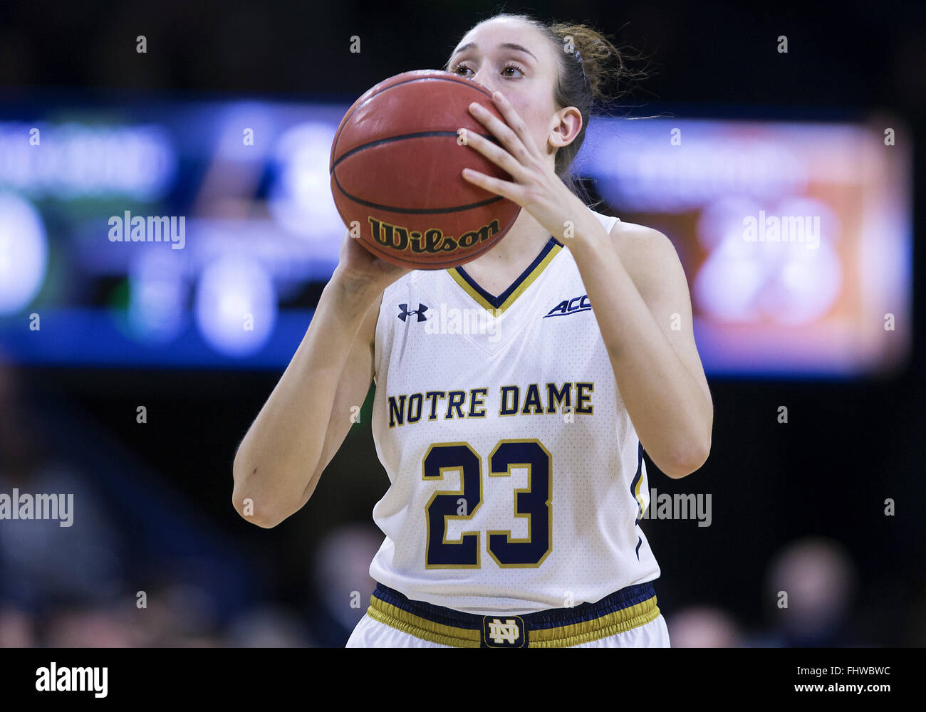 South Bend, Indiana, USA. 25th Feb, 2016. Notre Dame guard Michaela ...